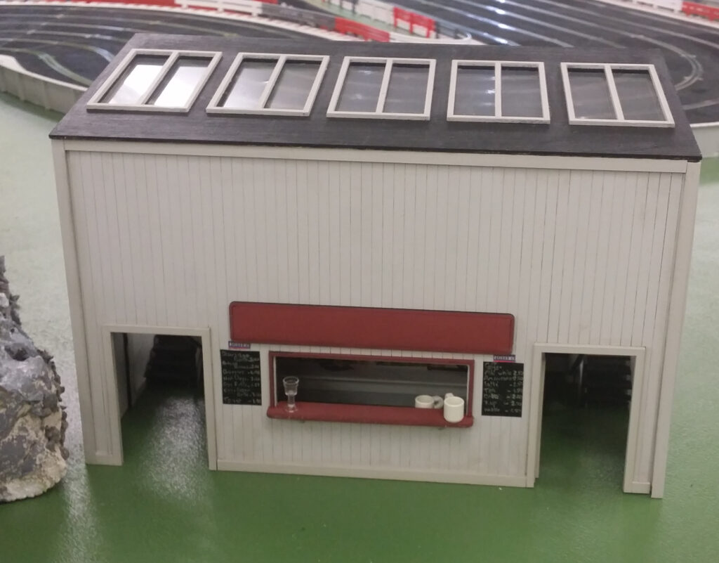 #018 Covered Grandstand (1:32 Scale & 1:64 Scale)