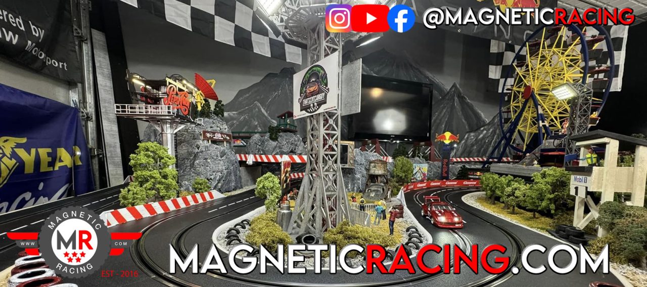 Magnetic Racing, Slot Car Buildings & Accessories